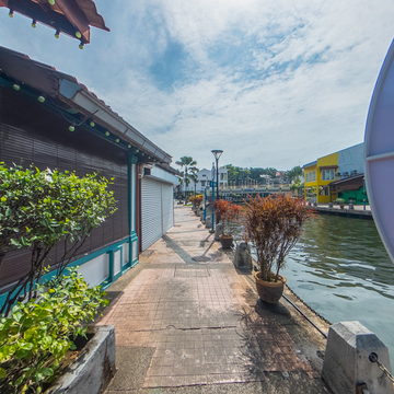 PERZIM | River Walk 1