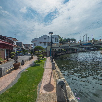 PERZIM | River Walk 4