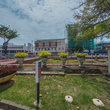 PERZIM | River Walk 23